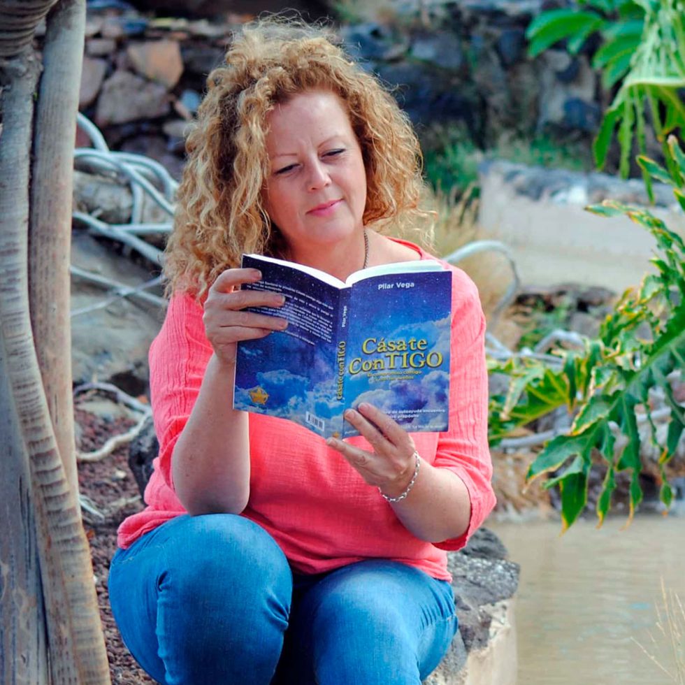 Escritora Canaria - Pilar Vega Santana